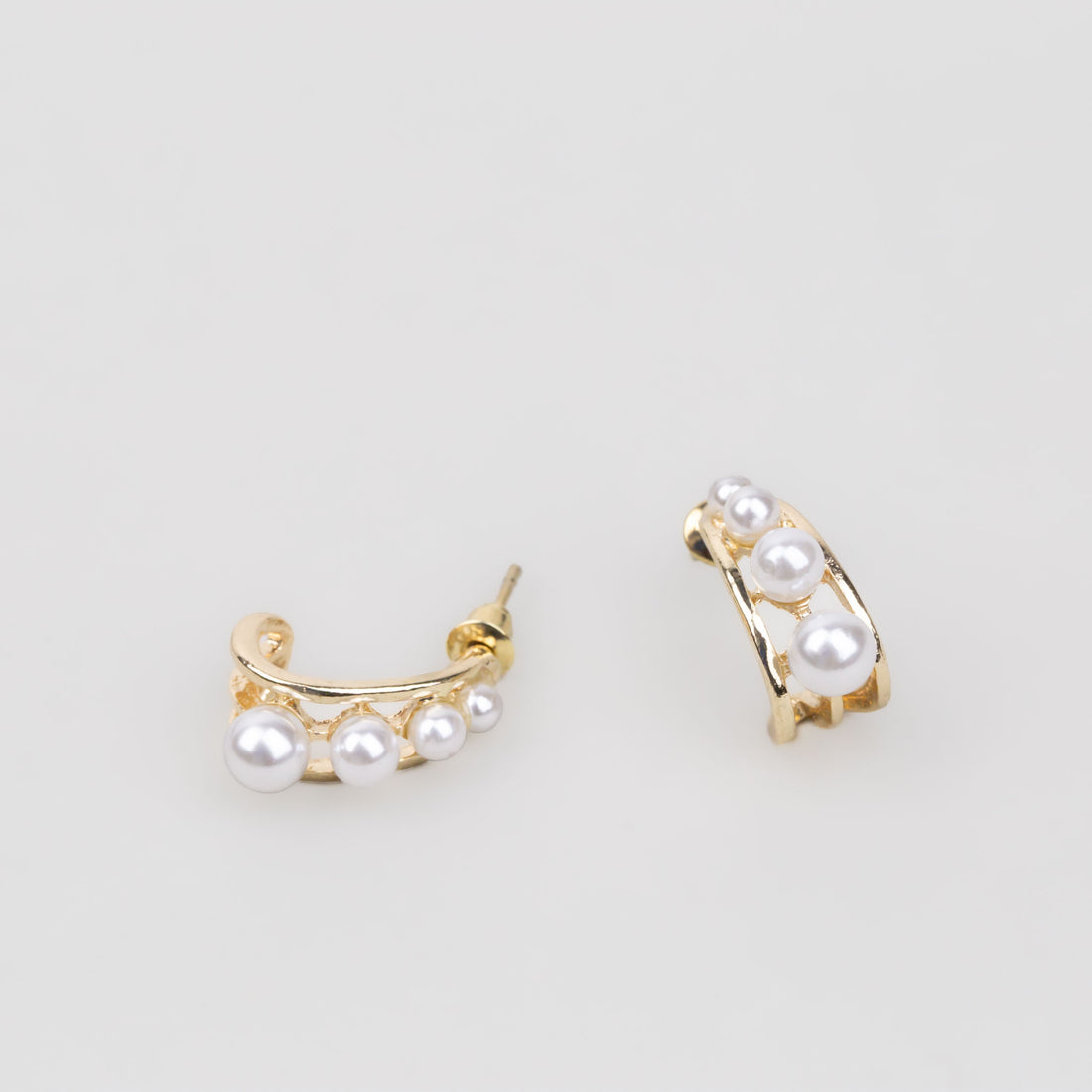 Cercei Aurii Semirotunzi cu Perle Mici | Rossetti